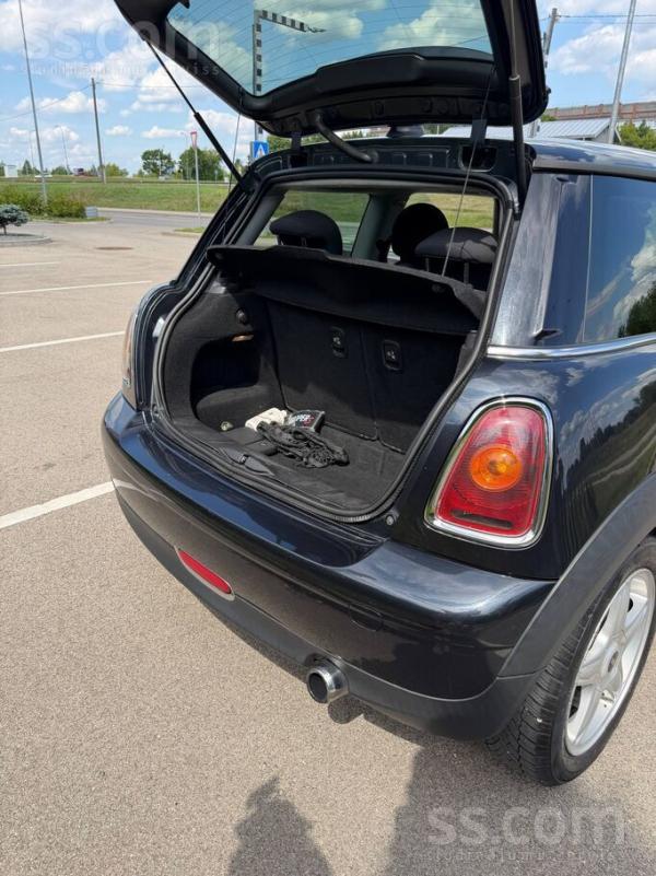 Zils MINI Cooper 2007 Daugavpils, ar dzinēja tilpumu 1.60 L un nobraukumu 220 tūkst. km par 3350 €, foto 6 vietnē AUTOMOTO.COM.LV