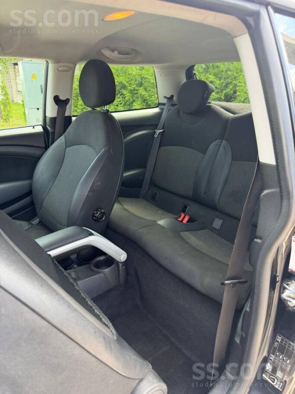 Zils MINI Cooper 2007 Daugavpils, ar dzinēja tilpumu 1.60 L un nobraukumu 220 tūkst. km par 3350 €, foto 7 vietnē AUTOMOTO.COM.LV