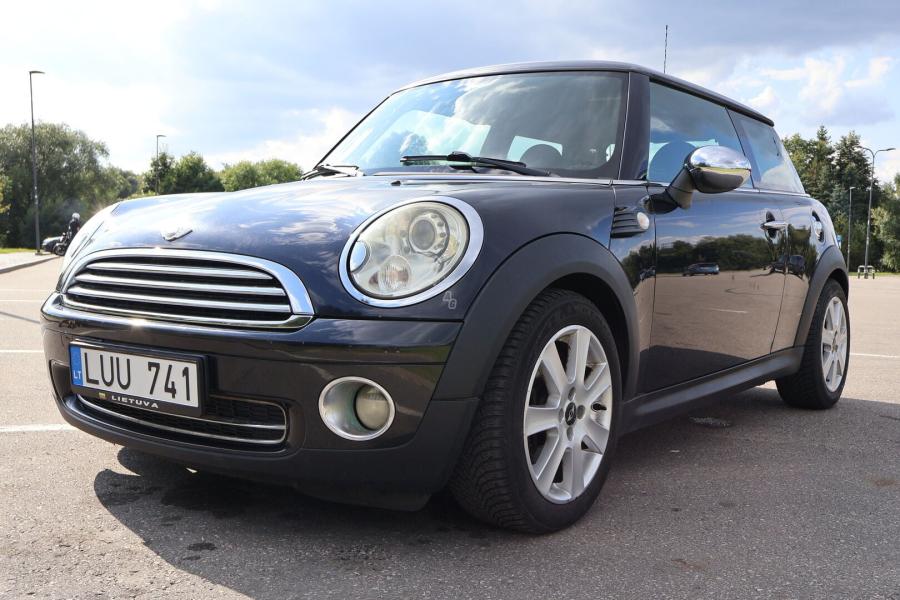 Blue MINI Cooper 2007 in Panevezys, with an engine capacity of 1.60 L and mileage of 184 thousand km for 2450 €, photo 3 on AUTOMOTO.COM.LV