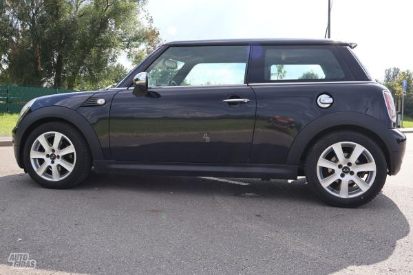 Blue MINI Cooper 2007 in Panevezys, with an engine capacity of 1.60 L and mileage of 184 thousand km for 2450 €, photo 4 on AUTOMOTO.COM.LV