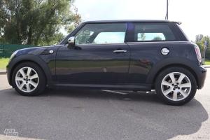 Blue MINI Cooper 2007 in Panevezys, with an engine capacity of 1.60 L and mileage of 184 thousand km for 2450 €, photo 5 on AUTOMOTO.COM.LV