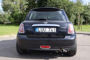 Blue MINI Cooper 2007 in Panevezys, with an engine capacity of 1.60 L and mileage of 184 thousand km for 2450 €, photo 8 on AUTOMOTO.COM.LV