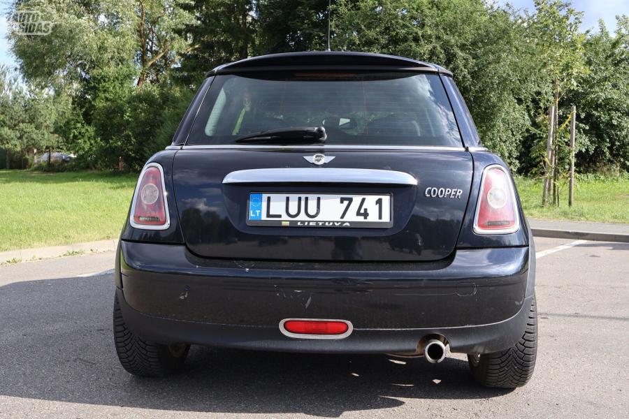 Blue MINI Cooper 2007 in Panevezys, with an engine capacity of 1.60 L and mileage of 184 thousand km for 2450 €, photo 8 on AUTOMOTO.COM.LV