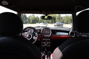 Blue MINI Cooper 2007 in Panevezys, with an engine capacity of 1.60 L and mileage of 184 thousand km for 2450 €, photo 18 on AUTOMOTO.COM.LV