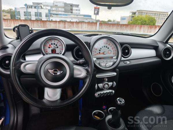 Zils MINI Cooper 2007 Rīga, ar dzinēja tilpumu 1.60 L un nobraukumu 284 tūkst. km par 3000 €, foto 6 vietnē AUTOMOTO.COM.LV
