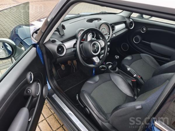 Zils MINI Cooper 2007 Rīga, ar dzinēja tilpumu 1.60 L un nobraukumu 284 tūkst. km par 3000 €, foto 7 vietnē AUTOMOTO.COM.LV