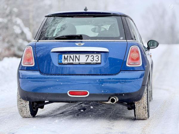 Blue MINI Cooper 2008 in Vilnius, with an engine capacity of 1.40 L and mileage of 134 thousand km for 2900 €, photo 6 on AUTOMOTO.COM.LV