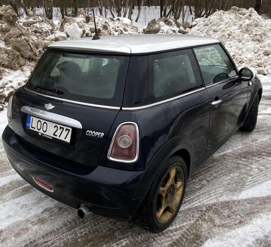 Blue MINI Cooper 2008 in Vilnius, with an engine capacity of 1.60 L and mileage of 216 thousand km for 1399 €, photo 3 on AUTOMOTO.COM.LV
