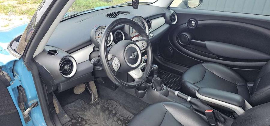 Zils MINI Cooper 2008 Klaipėda, ar dzinēja tilpumu 1.60 L un nobraukumu 121 tūkst. km par 3500 €, foto 10 vietnē AUTOMOTO.COM.LV