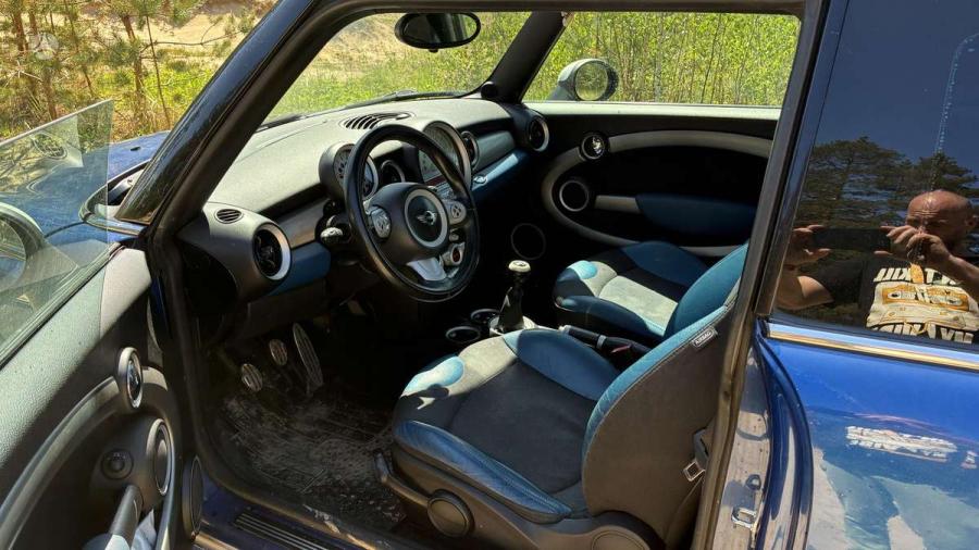 Blue MINI Cooper 2008 in Klaipeda, with an engine capacity of 1.60 L and mileage of 174 thousand km for 4300 €, photo 10 on AUTOMOTO.COM.LV