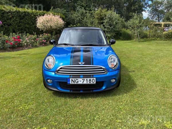 Blue MINI Cooper 2011 in Riga, with an engine capacity of 1.60 L and mileage of 217 thousand km for 4250 €, photo 9 on AUTOMOTO.COM.LV