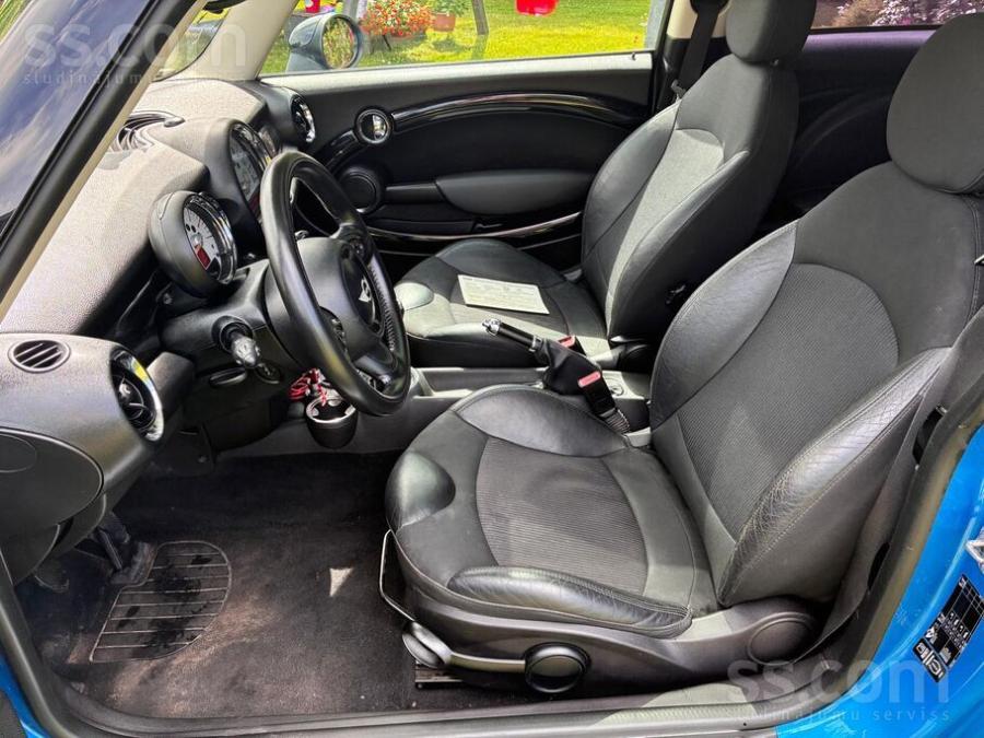 Zils MINI Cooper 2011 Rīga, ar dzinēja tilpumu 1.60 L un nobraukumu 217 tūkst. km par 4250 €, foto 14 vietnē AUTOMOTO.COM.LV