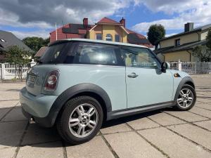 Blue MINI Cooper 2011 in Alytus, with an engine capacity of 1.56 L and mileage of 237 thousand km for 3250 €, photo 4 on AUTOMOTO.COM.LV