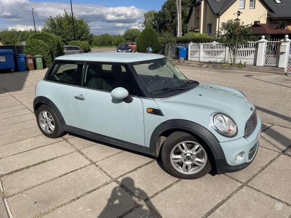 Blue MINI Cooper 2011 in Alytus, with an engine capacity of 1.56 L and mileage of 237 thousand km for 3250 €, photo 7 on AUTOMOTO.COM.LV