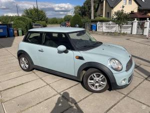 Blue MINI Cooper 2011 in Alytus, with an engine capacity of 1.56 L and mileage of 237 thousand km for 3250 €, photo 7 on AUTOMOTO.COM.LV