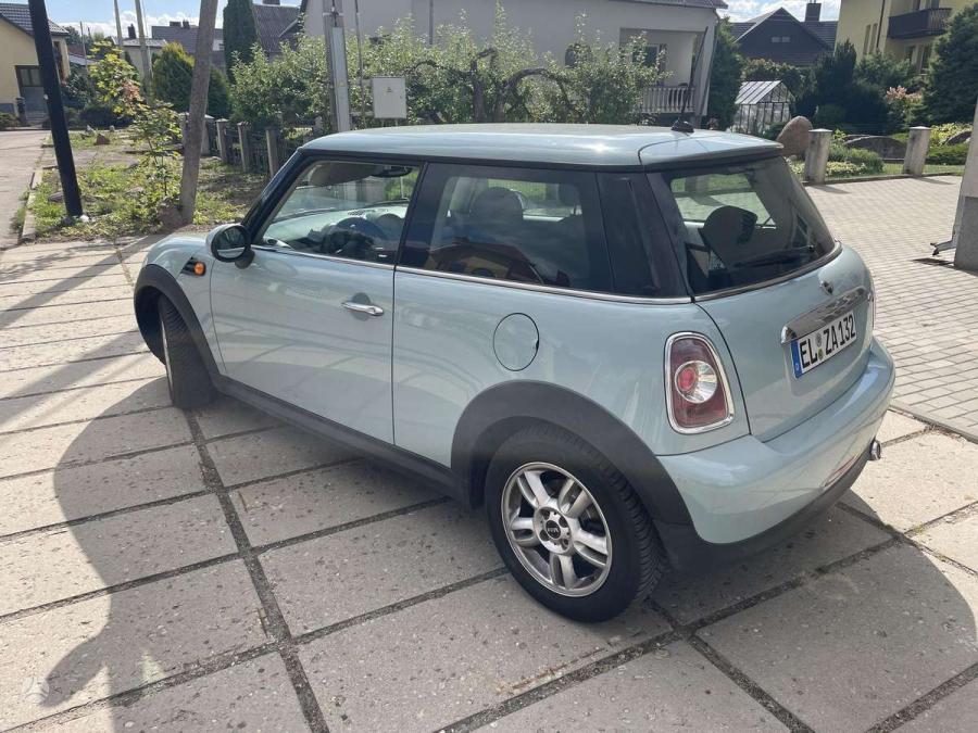 Blue MINI Cooper 2011 in Alytus, with an engine capacity of 1.56 L and mileage of 237 thousand km for 3250 €, photo 8 on AUTOMOTO.COM.LV