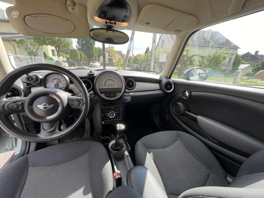 Blue MINI Cooper 2011 in Alytus, with an engine capacity of 1.56 L and mileage of 237 thousand km for 3250 €, photo 15 on AUTOMOTO.COM.LV