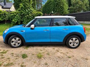 Blue MINI Cooper 2015 in Vilnius, with an engine capacity of 1.50 L and mileage of 199 thousand km for 9490 €, photo 3 on AUTOMOTO.COM.LV