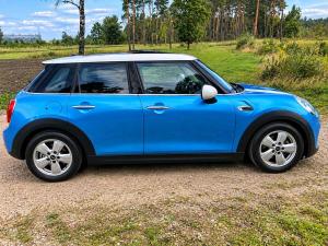 Blue MINI Cooper 2015 in Vilnius, with an engine capacity of 1.50 L and mileage of 199 thousand km for 9490 €, photo 7 on AUTOMOTO.COM.LV