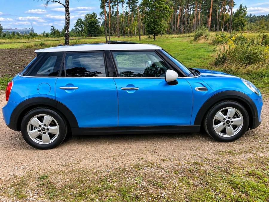 Blue MINI Cooper 2015 in Vilnius, with an engine capacity of 1.50 L and mileage of 199 thousand km for 9490 €, photo 7 on AUTOMOTO.COM.LV