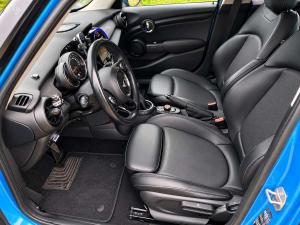 Blue MINI Cooper 2015 in Vilnius, with an engine capacity of 1.50 L and mileage of 199 thousand km for 9490 €, photo 12 on AUTOMOTO.COM.LV