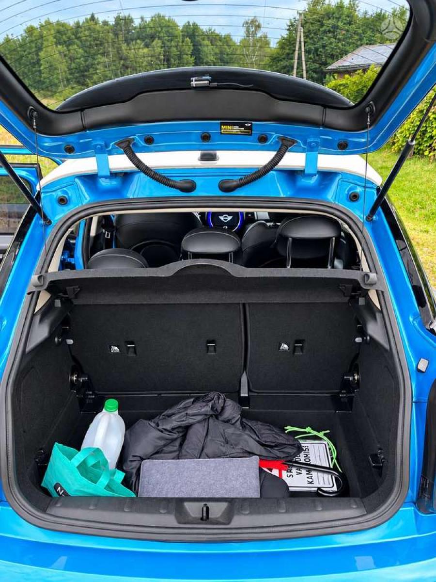 Blue MINI Cooper 2015 in Vilnius, with an engine capacity of 1.50 L and mileage of 199 thousand km for 9490 €, photo 15 on AUTOMOTO.COM.LV