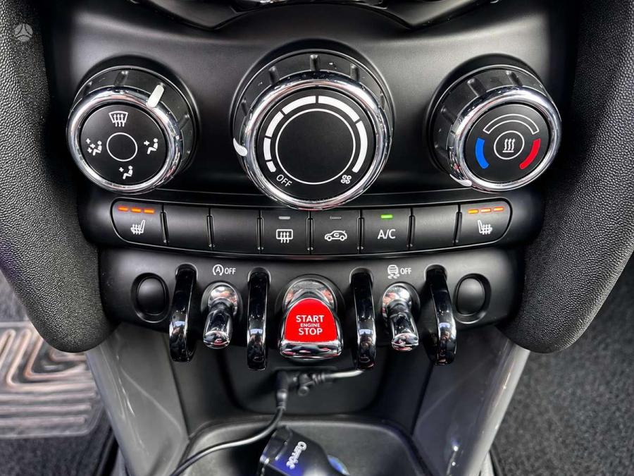Blue MINI Cooper 2015 in Vilnius, with an engine capacity of 1.50 L and mileage of 199 thousand km for 9490 €, photo 19 on AUTOMOTO.COM.LV