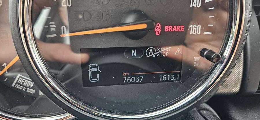 Zils MINI Cooper 2016 Kauņa, ar dzinēja tilpumu 1.50 L un nobraukumu 73 tūkst. km par 8600 €, foto 14 vietnē AUTOMOTO.COM.LV