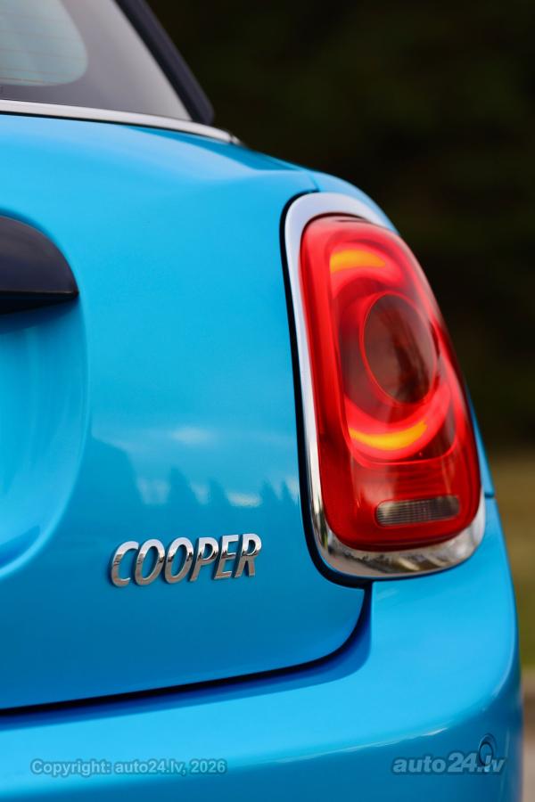 Zils MINI Cooper 2017 Tallina, ar dzinēja tilpumu 1.50 L un nobraukumu 58 tūkst. km par 14999 €, foto 10 vietnē AUTOMOTO.COM.LV