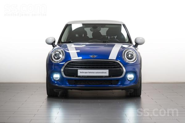 Blue MINI Cooper 2020 in Riga, with an engine capacity of 1.50 L and mileage of 53 thousand km for 15500 €, photo 5 on AUTOMOTO.COM.LV
