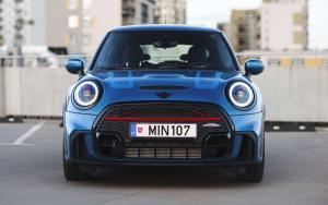 Blue MINI Cooper 2023 in Vilnius, with an engine capacity of 2.00 L and mileage of 21 thousand km for 31000 €, photo  on AUTOMOTO.COM.LV