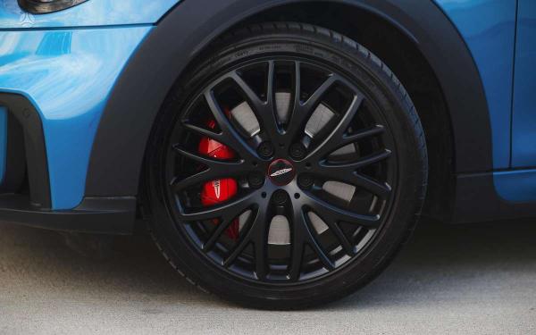 Zils MINI Cooper 2023 Viļņa, ar dzinēja tilpumu 2.00 L un nobraukumu 21 tūkst. km par 31000 €, foto 6 vietnē AUTOMOTO.COM.LV