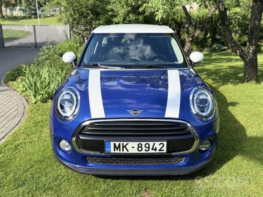 Blue MINI Cooper 2020 in Riga, with an engine capacity of 1.50 L and mileage of 55 thousand km for 15200 €, photo 4 on AUTOMOTO.COM.LV