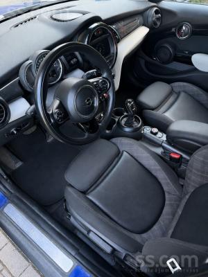 Blue MINI Cooper 2020 in Riga, with an engine capacity of 1.50 L and mileage of 55 thousand km for 15200 €, photo 6 on AUTOMOTO.COM.LV