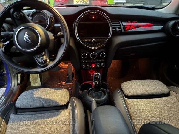 Blue MINI Cooper 2021 in Tallinn, with an engine capacity of 1.50 L and mileage of 57 thousand km for 21900 €, photo 7 on AUTOMOTO.COM.LV