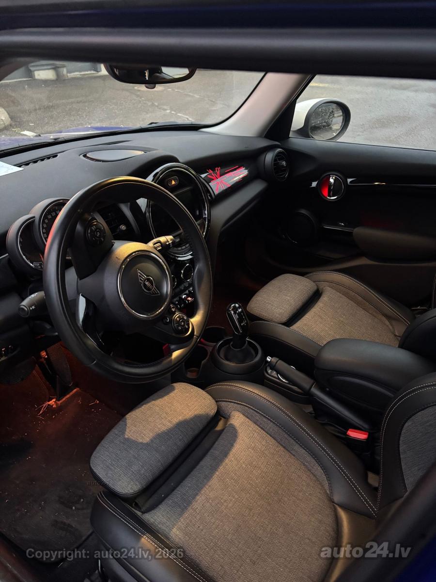 Blue MINI Cooper 2021 in Tallinn, with an engine capacity of 1.50 L and mileage of 57 thousand km for 21900 €, photo 9 on AUTOMOTO.COM.LV