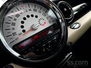 Brūns MINI Cooper 2011 Jelgava, ar dzinēja tilpumu 1.60 L un nobraukumu 152 tūkst. km par 4996 €, foto 9 vietnē AUTOMOTO.COM.LV