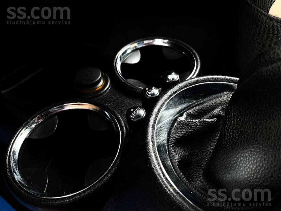 Brūns MINI Cooper 2011 Jelgava, ar dzinēja tilpumu 1.60 L un nobraukumu 152 tūkst. km par 4996 €, foto 12 vietnē AUTOMOTO.COM.LV