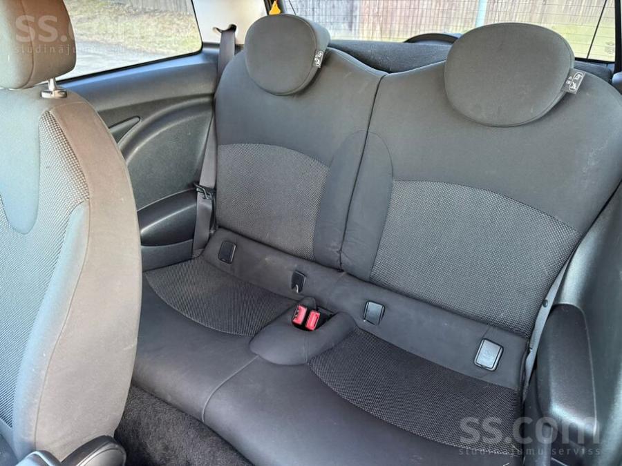 Brūns MINI Cooper 2008 Rīga, ar dzinēja tilpumu 1.60 L un nobraukumu 178 tūkst. km par 2450 €, foto 11 vietnē AUTOMOTO.COM.LV