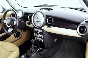 Brūns MINI Cooper 2008 Tallina, ar dzinēja tilpumu 1.60 L un nobraukumu 145 tūkst. km par 1999 €, foto 6 vietnē AUTOMOTO.COM.LV