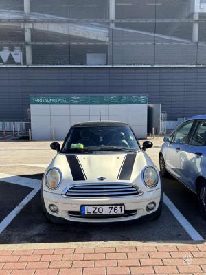 Brown MINI Cooper 2009 in Siauliai, with an engine capacity of 0.00 L and mileage of 223 thousand km for 3200 €, photo  on AUTOMOTO.COM.LV