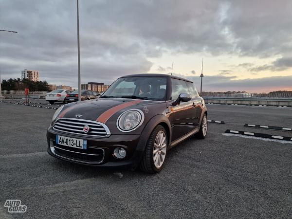 Brūns MINI Cooper 2010 Viļņa, ar dzinēja tilpumu 1.60 L un nobraukumu 148 tūkst. km par 6500 €, foto 1 vietnē AUTOMOTO.COM.LV