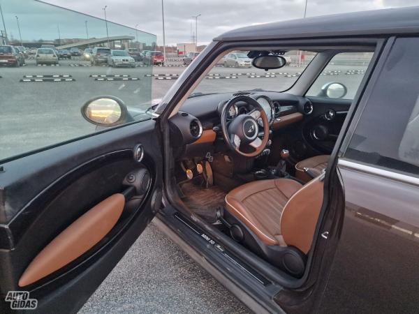 Brūns MINI Cooper 2010 Viļņa, ar dzinēja tilpumu 1.60 L un nobraukumu 148 tūkst. km par 6500 €, foto 6 vietnē AUTOMOTO.COM.LV