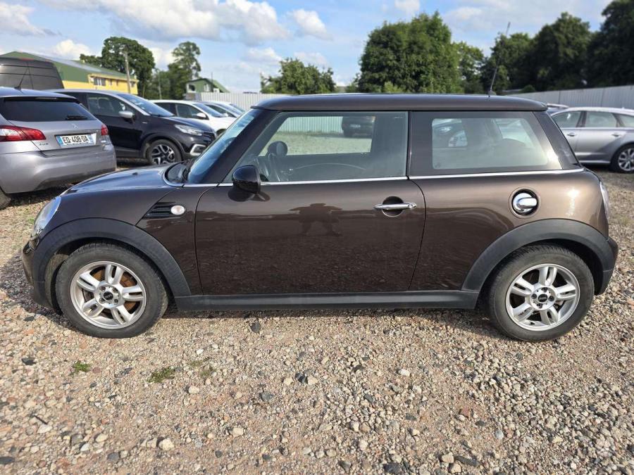 Brūns MINI Cooper 2011 Tauragė, ar dzinēja tilpumu 1.56 L un nobraukumu 155 tūkst. km par 4200 €, foto 4 vietnē AUTOMOTO.COM.LV
