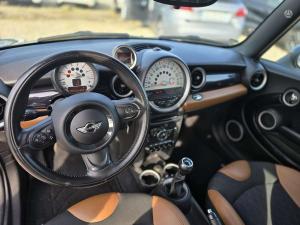 Brūns MINI Cooper 2011 Tauragė, ar dzinēja tilpumu 1.56 L un nobraukumu 155 tūkst. km par 4200 €, foto 17 vietnē AUTOMOTO.COM.LV