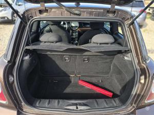 Brūns MINI Cooper 2011 Tauragė, ar dzinēja tilpumu 1.56 L un nobraukumu 155 tūkst. km par 4200 €, foto 24 vietnē AUTOMOTO.COM.LV