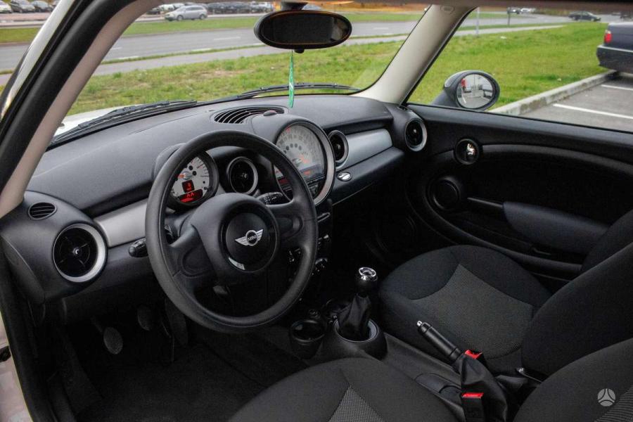 Brūns MINI Cooper 2011 Kauņa, ar dzinēja tilpumu 1.60 L un nobraukumu 211 tūkst. km par 3900 €, foto 8 vietnē AUTOMOTO.COM.LV