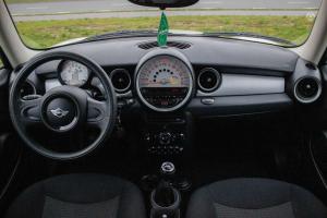 Brūns MINI Cooper 2011 Kauņa, ar dzinēja tilpumu 1.60 L un nobraukumu 211 tūkst. km par 3900 €, foto 9 vietnē AUTOMOTO.COM.LV