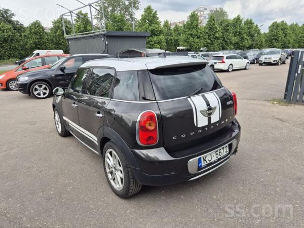 Brown MINI Cooper 2015 in Riga, with an engine capacity of 1.60 L and mileage of 283 thousand km for 9990 €, photo 8 on AUTOMOTO.COM.LV