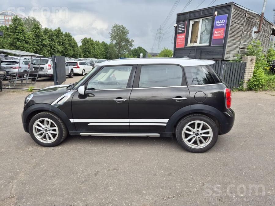 Brown MINI Cooper 2015 in Riga, with an engine capacity of 1.60 L and mileage of 283 thousand km for 9990 €, photo 9 on AUTOMOTO.COM.LV